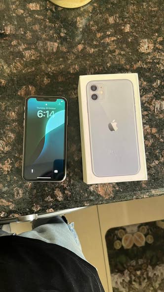 iPhone 11 64gb for sale in Windhoek - Cellphones - Kalahari Deals Namibia