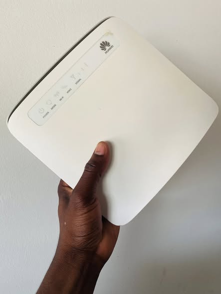 Huawei WiFi router for sale in Windhoek - Network Hardware - Kalahari ...