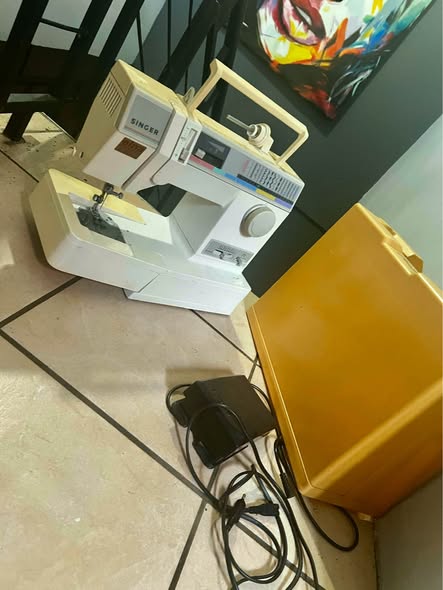 Sewing Machine for sale in Windhoek - Sewing Machines - Kalahari Deals ...