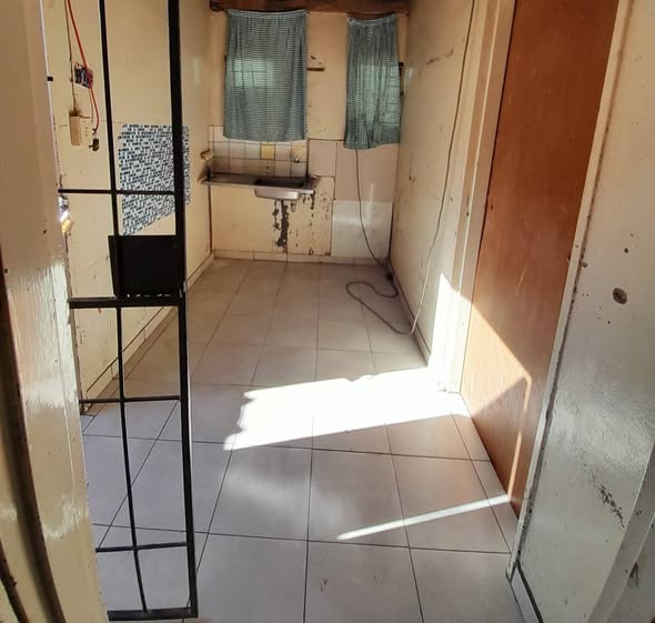 Outside Room to Rent in Windhoek - Rooms for rent - Kalahari Deals Namibia