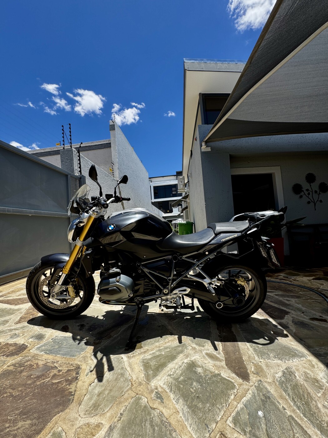 BMW R1200R all options - 2x complete gear and accessories for sale in ...