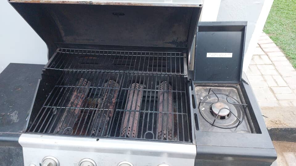 4 Burner gas braai for sale in Swakopmund - Braai - Kalahari Deals Namibia