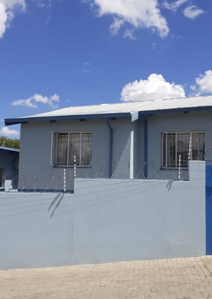 A room for rent in Rocky Cresty in Windhoek - Rooms for rent - Kalahari ...