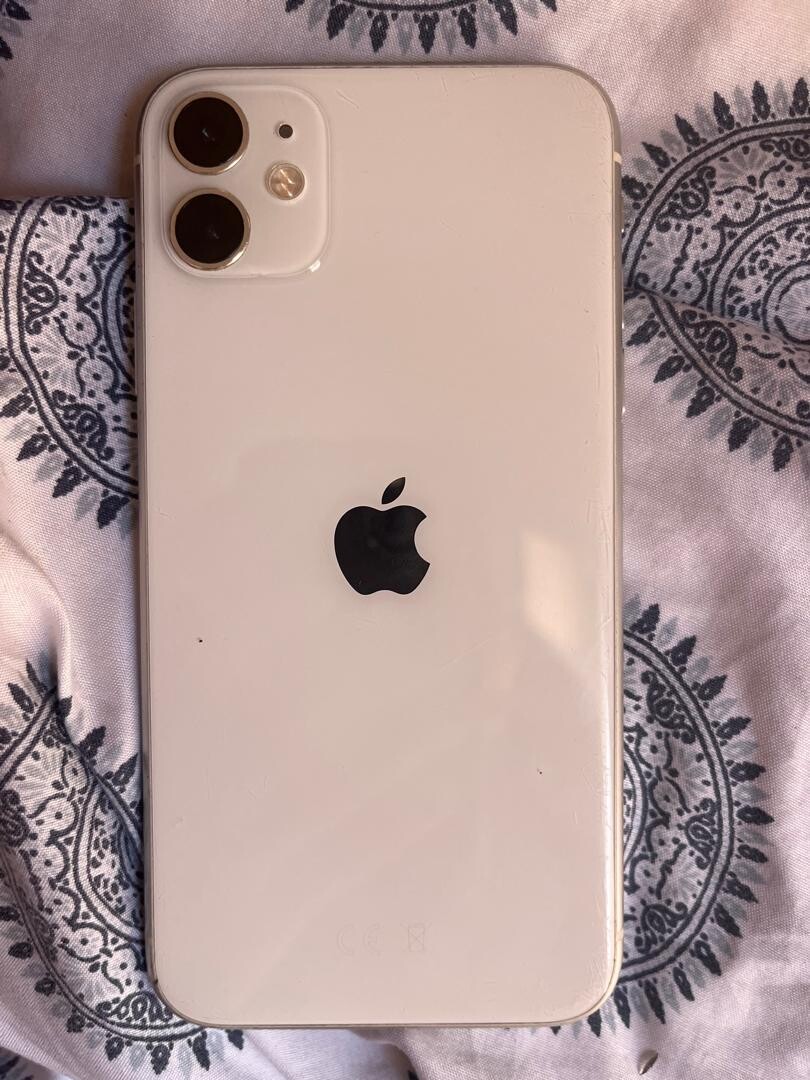 iPhone 11 128gb for sale in Windhoek - Cellphones - Kalahari Deals Namibia