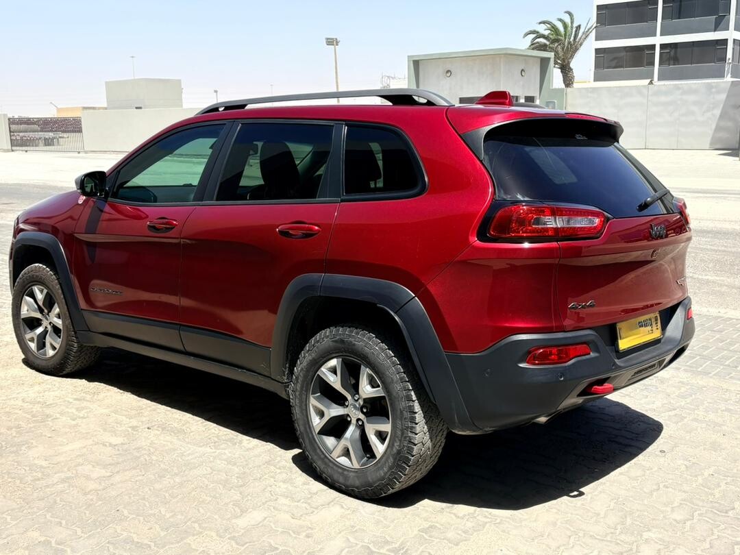 2014 Jeep Cherokee 3.2L V6 Trackhawk 4x4 for sale in Walvis Bay - Used ...