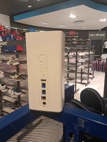 Huawei B618 4G/LTE Advanced Router - High Speed WiFi Cube for sale in ...