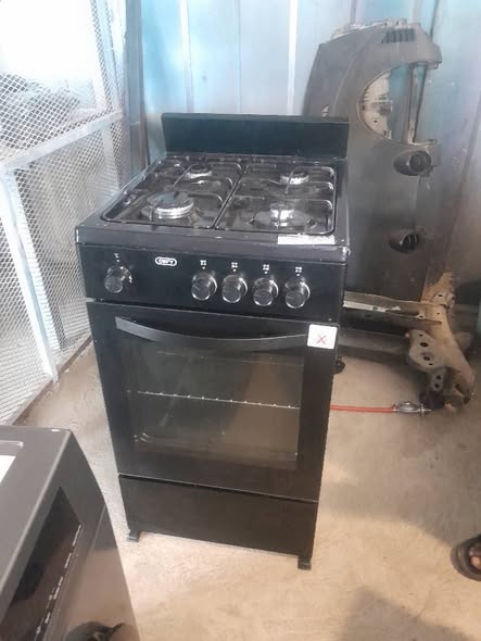 Defy 4 plate Gas stove for sale in Windhoek - Stoves and Ovens ...
