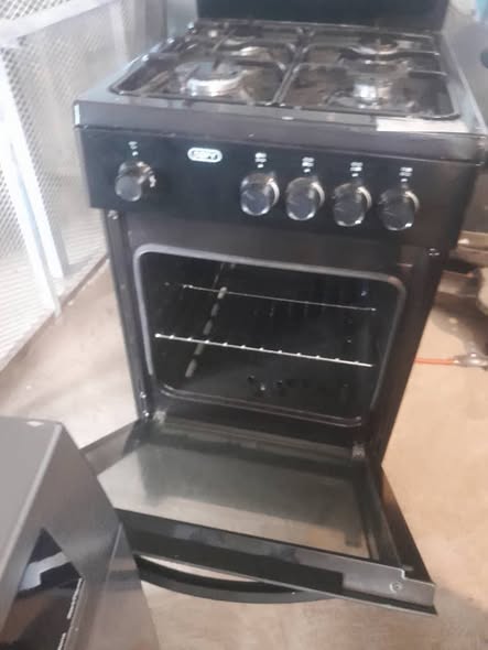 Defy 4 plate Gas stove for sale in Windhoek - Stoves and Ovens ...