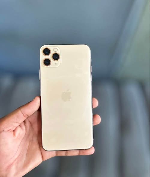 iPhone 11 Pro Max for sale in Windhoek - Cellphones - Kalahari Deals ...