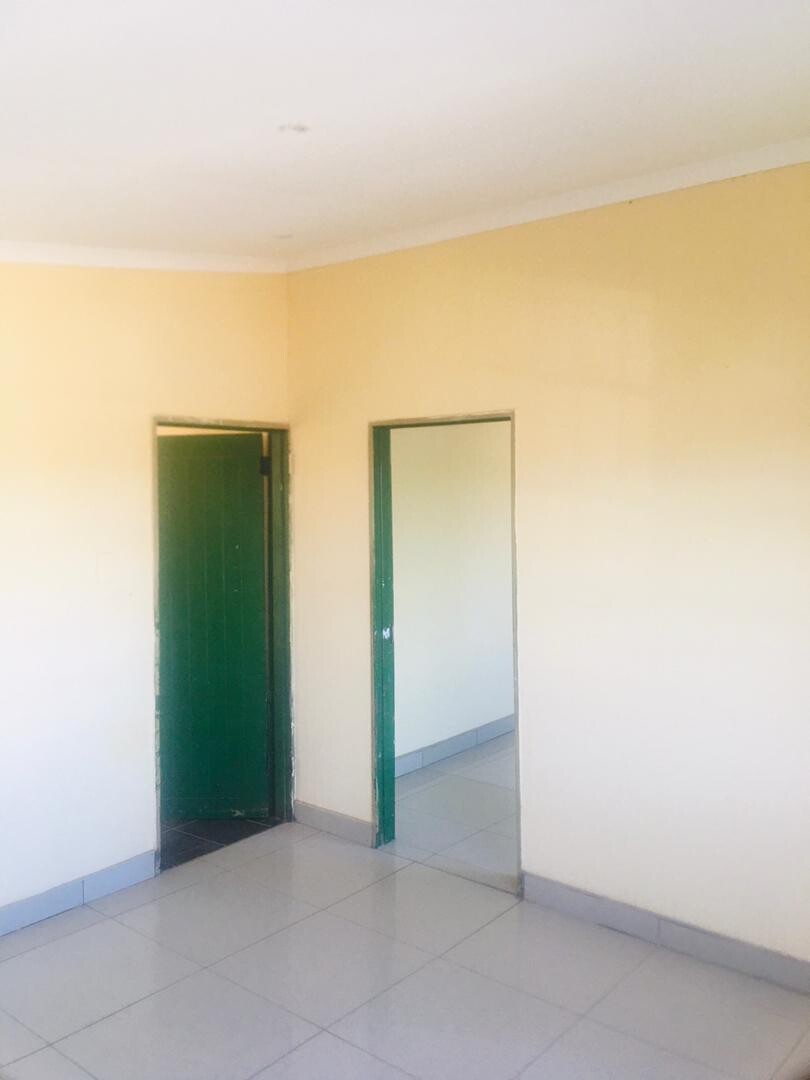 Mr T Shapwa in Windhoek - Flats for rent - Kalahari Deals Namibia