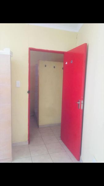 Outside Room for rent in Windhoek - Rooms for rent - Kalahari Deals Namibia
