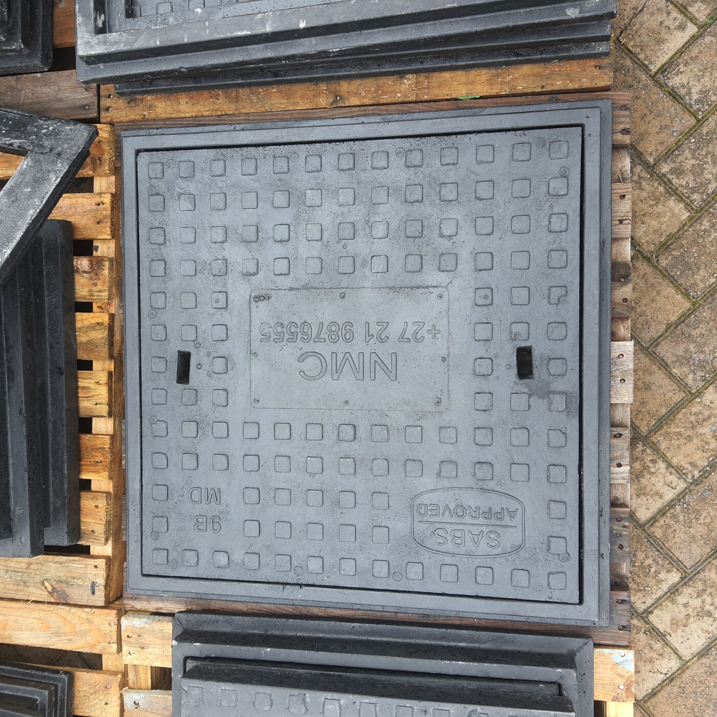 SABS Approved Manhole Covers and Frames (For Sale) for sale in Tsumeb ...