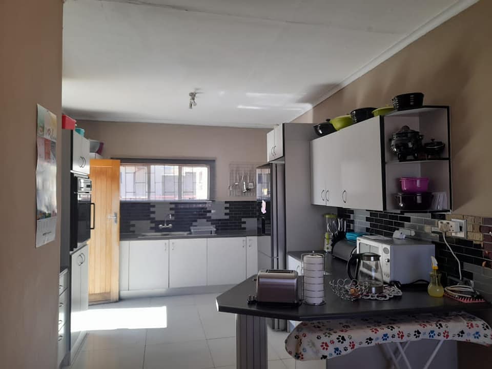 Lovely home with amazing view for sale for sale in Windhoek - Houses ...