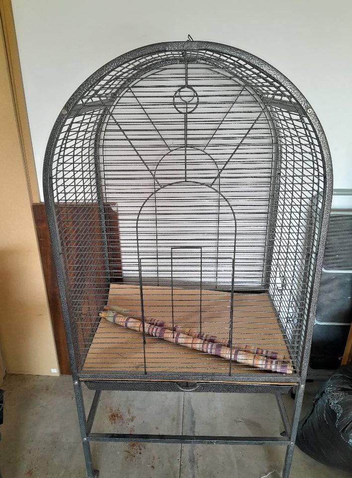 Birds home for sale in Windhoek - Pet Homes - Kalahari Deals Namibia