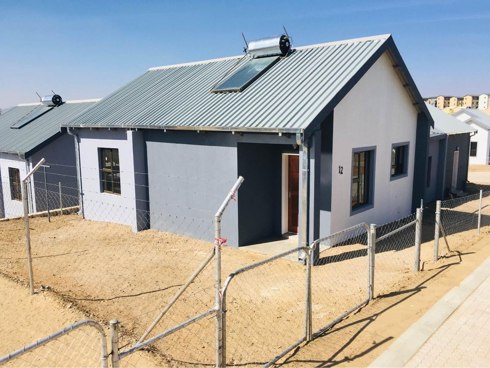 2 Bedroom House for sale in Otjomuise for sale in Windhoek - Houses for ...