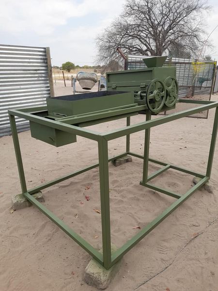 Omahangu dehuller machine for sale in Ongwediva - Processing Machines ...