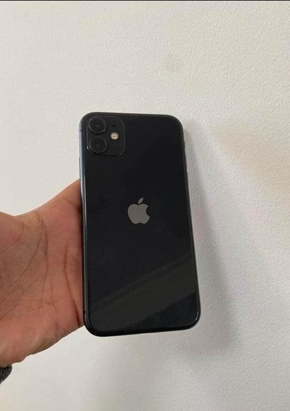 IPhone 11 64GB for sale in Windhoek - Cellphones - Kalahari Deals Namibia