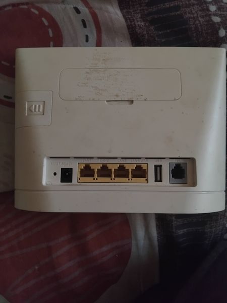 hUAWEI ROUTER for sale in Windhoek - Network Hardware - Kalahari Deals ...