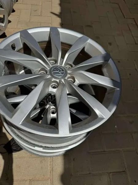 RIMS R17 for sale in Windhoek - Rims - Kalahari Deals Namibia