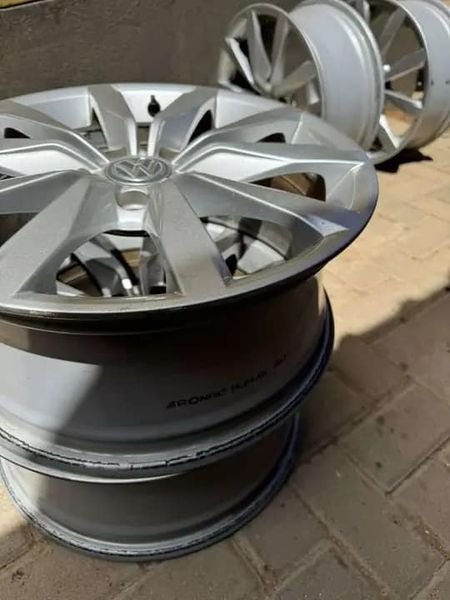 RIMS R17 for sale in Windhoek - Rims - Kalahari Deals Namibia