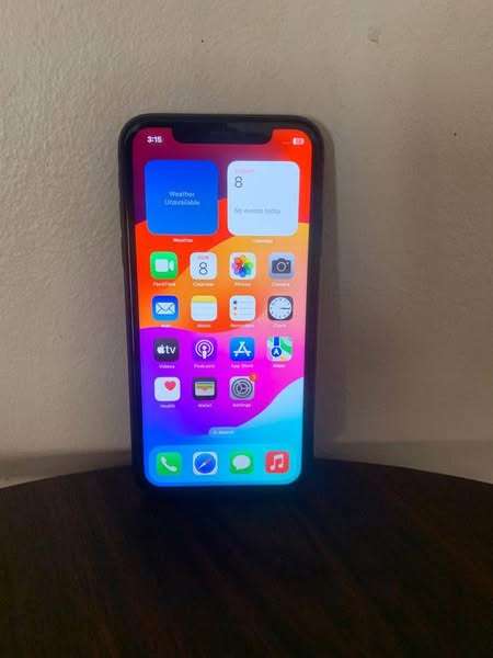 Iphone 11 128GB for sale in Windhoek - Cellphones - Kalahari Deals Namibia