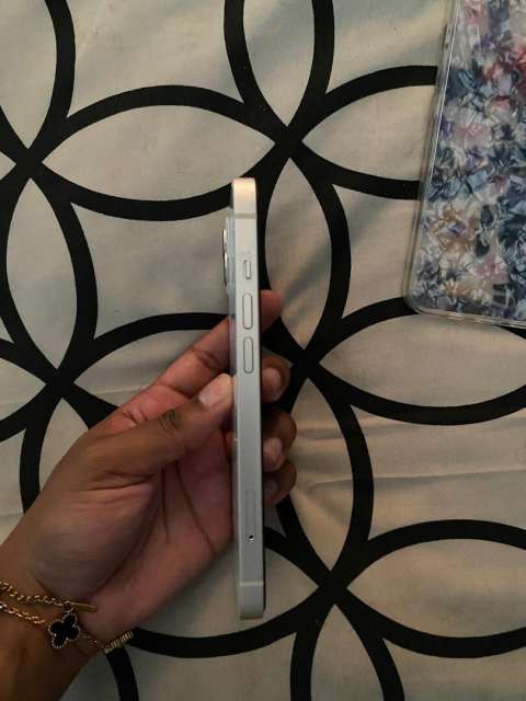 iPhone 13 128GB for sale in Windhoek - Cellphones - Kalahari Deals Namibia