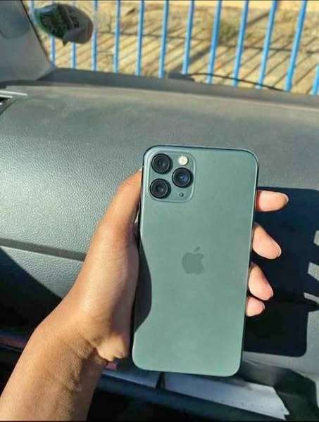 Iphone 11 Pro for sale in Windhoek - Cellphones - Kalahari Deals Namibia