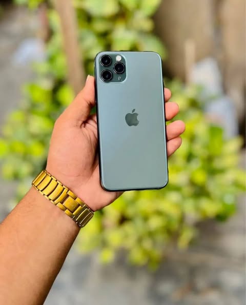 iPhone 11 pro max 256 gb for sale in Windhoek - Cellphones - Kalahari ...
