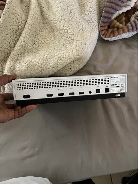 Xbox one S no controller and games for sale in Windhoek - Xbox ...