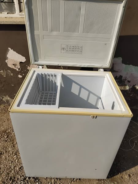 Defy Deep fridge for sale in Windhoek - Freezers - Kalahari Deals Namibia