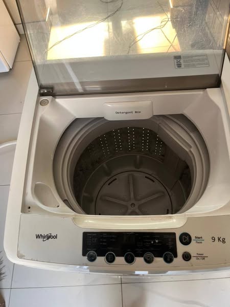 Whirlpool 9kg washing machine for sale in Windhoek - Washing Machines ...