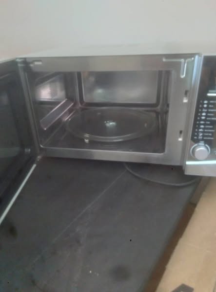 DEFY MICROWAVE for sale in Rehoboth - Microwaves - Kalahari Deals Namibia