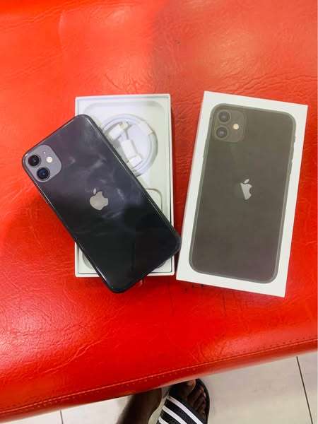 iPhone 11 128gb for sale in Windhoek - Cellphones - Kalahari Deals Namibia