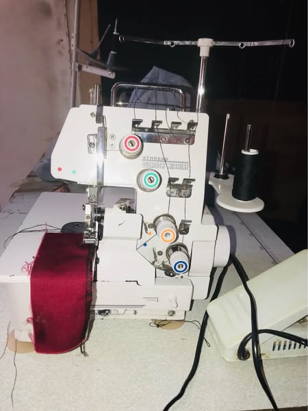 Domestic overlock machine for sale in Windhoek - Sewing Machines ...