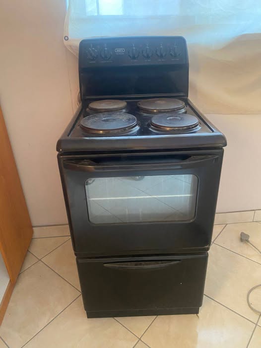 DEFY STOVE for sale in Henties Bay - Stoves and Ovens - Kalahari Deals ...